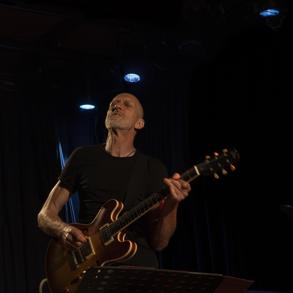 WERNER NEUMANN & WENET – PALEBLUEICE